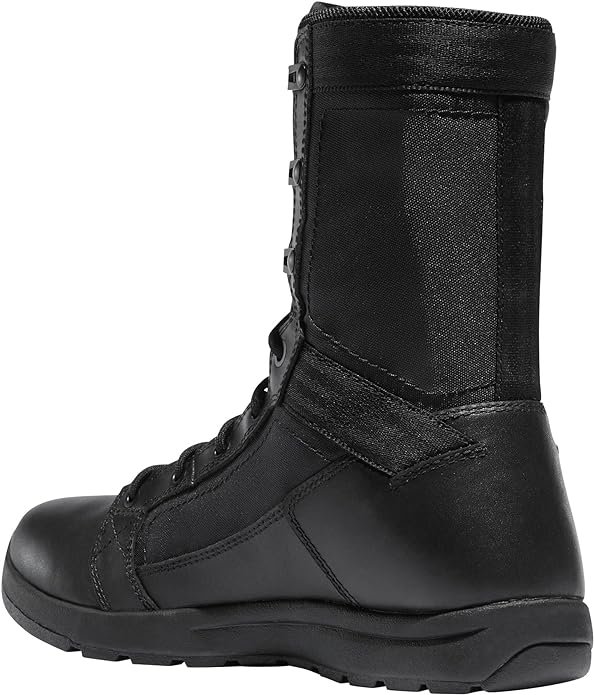 Best Tactical Boots for Correctional Officers - ShoesFeast